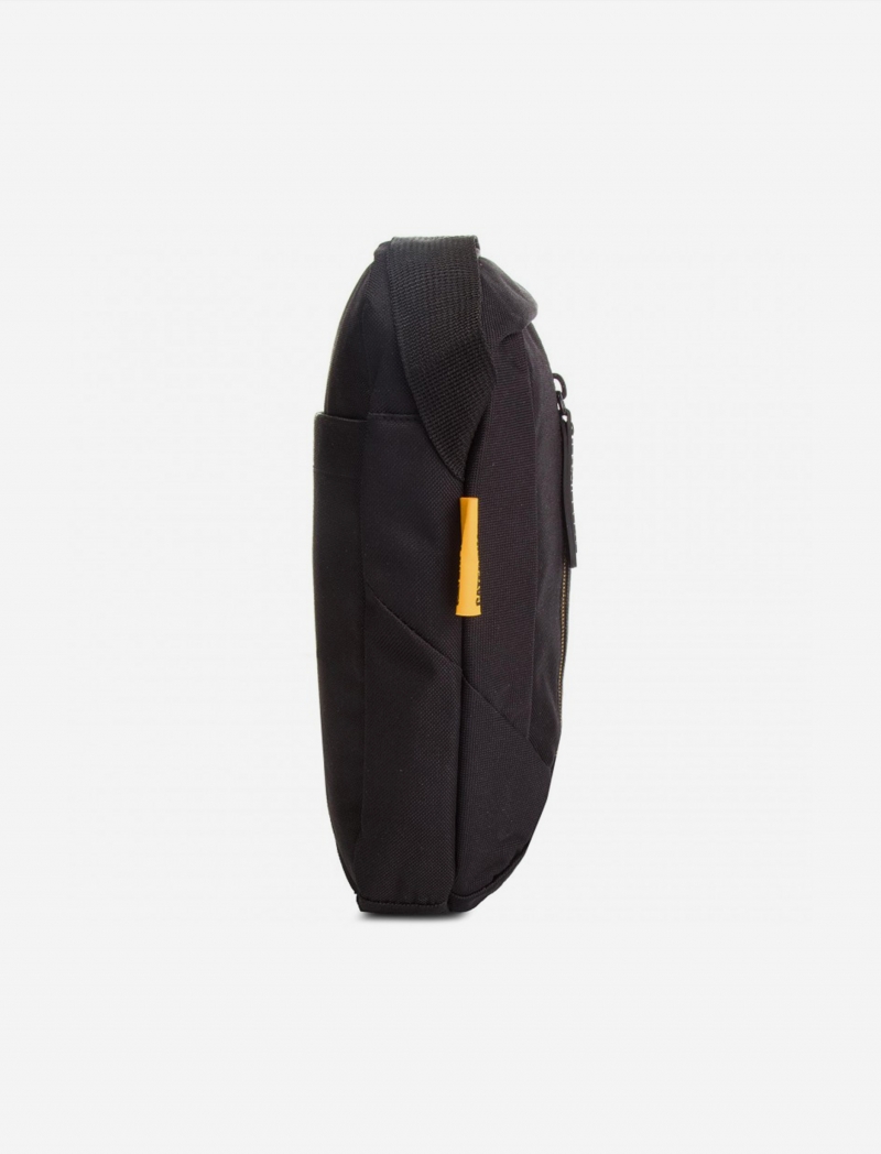 Caterpillar Tablet Bag - תיק צד לטאבלט קטרפילר בצבע שחור - BeTween